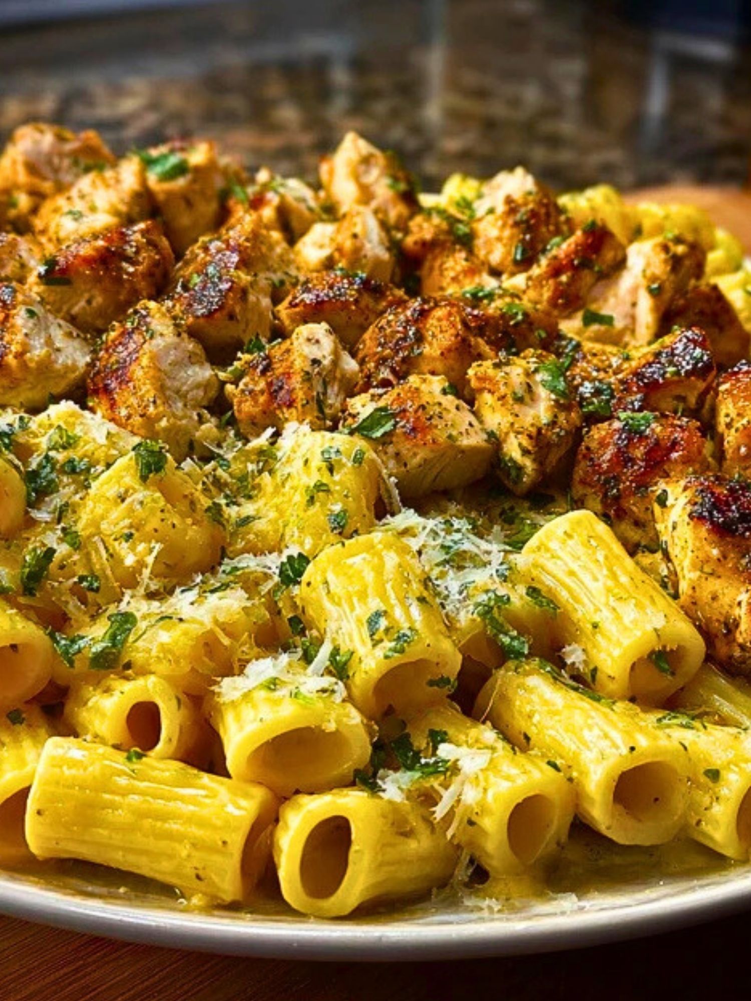 Cheesy Rigatoni with Garlic Parmesan Chicken