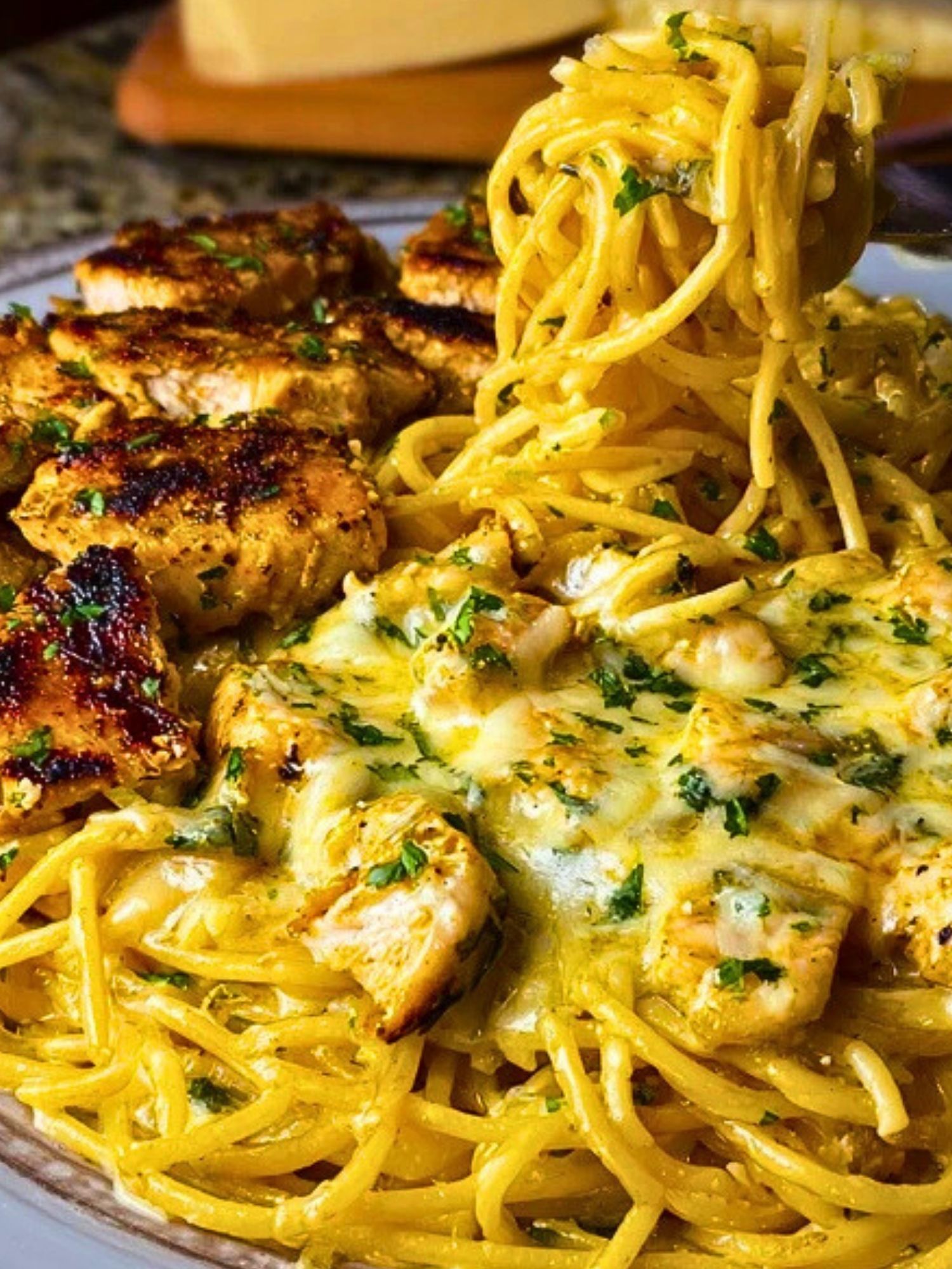 Creamy Velveeta Chicken Spaghetti with Mozzarella Garlic Cheese Sauce